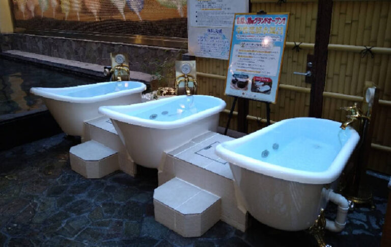 【2024】テルマー湯は危険?歌舞伎町のオアシス「天然温泉 テルマー湯(新宿)」に行ってきた