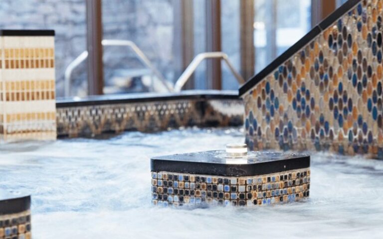 【2025】横浜駅すぐ1日中遊べるスパ「SPA EAS（イアス）」天然温泉とこだわりサウナで最高にととのう